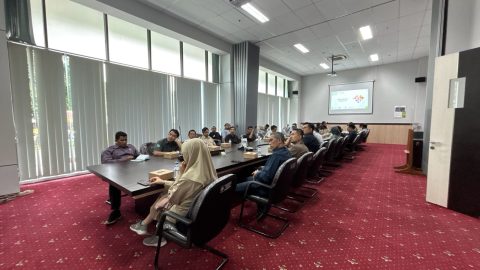 Sosialisasi dan Bimbingan Teknis Pengelolaan Limbah B3 |Direktorat ...
